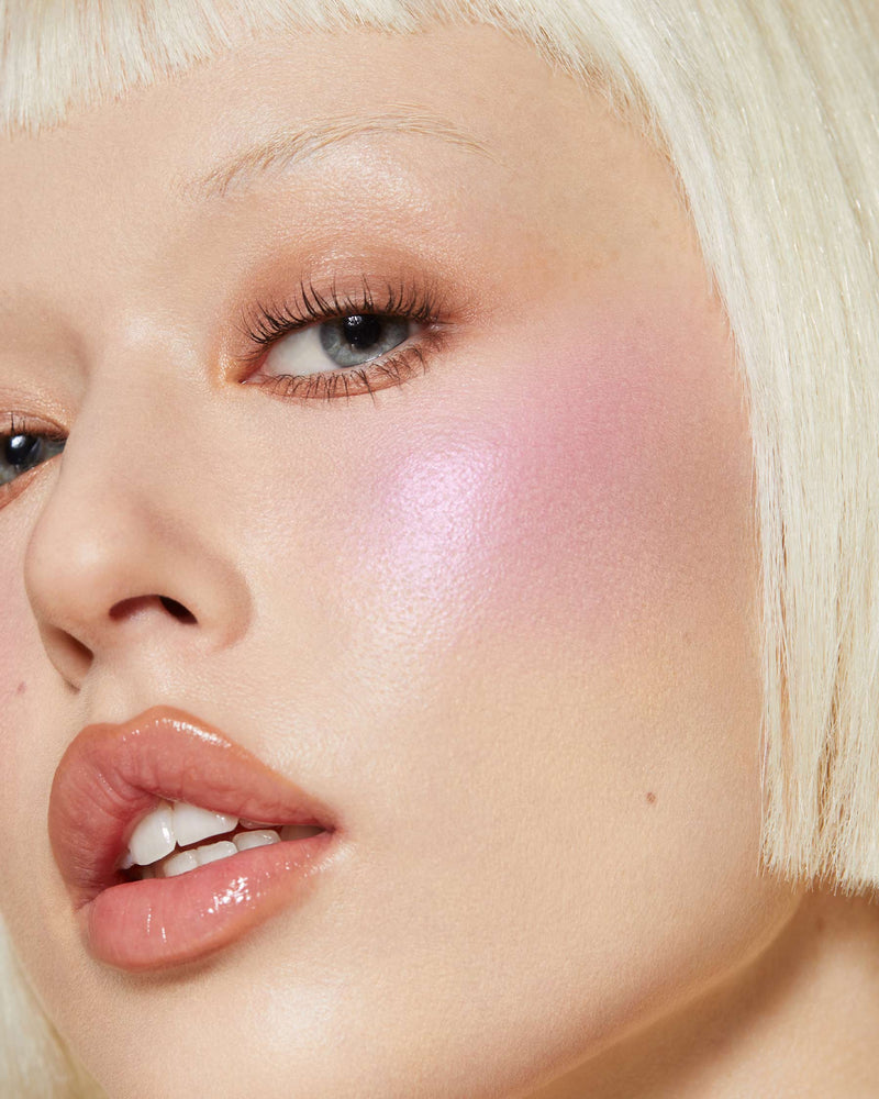 Heaven's Glow Blush – EM Cosmetics